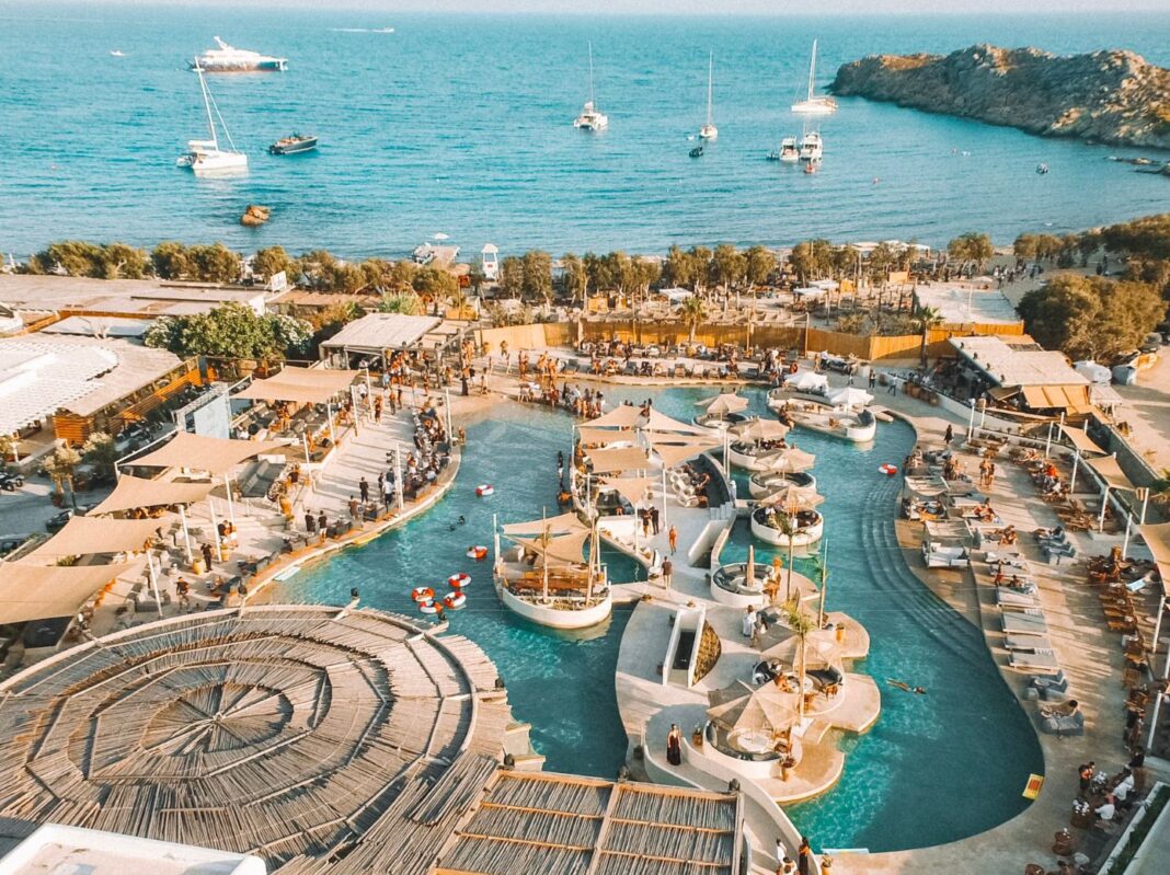 16 Best Beach Clubs In Mykonos 2025 | Luxsphere