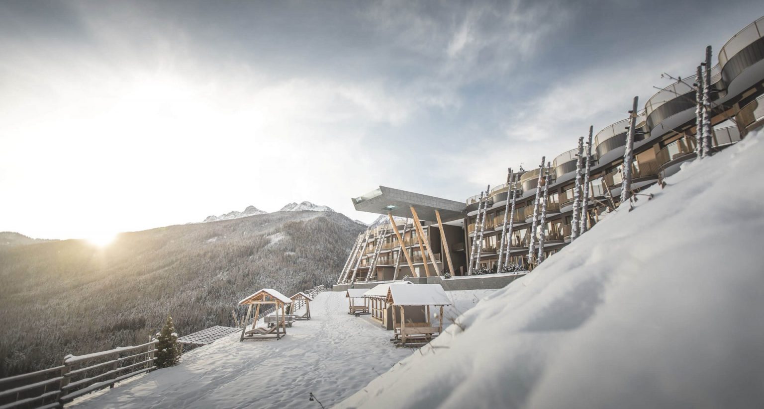 Hotel Hubertus In South Tyrol : Infinity Sky Pool In The Dolomites