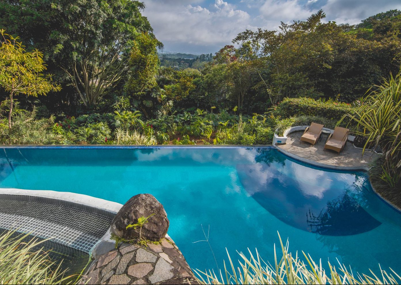 10 Stunning Hotels On A Coffee Plantation | Coffee Lovers Dream