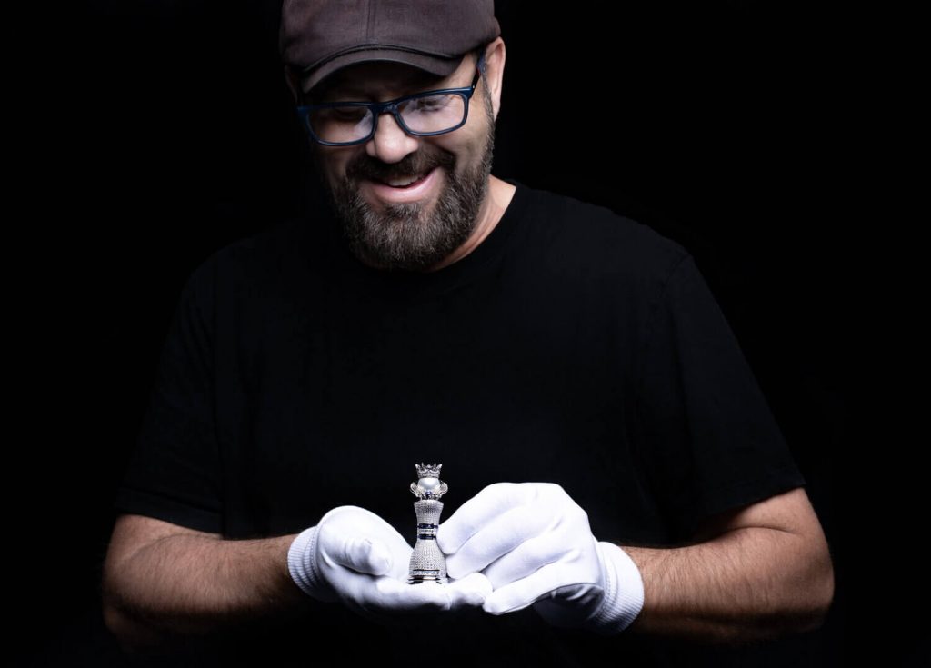 World's Most Expensive Chess Set : Pearl Royale | Luxsphere