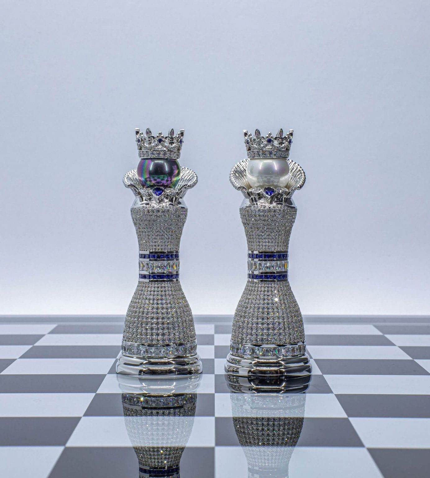 World's Most Expensive Chess Set : Pearl Royale | Luxsphere
