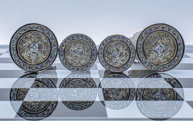 World's Most Expensive Chess Set : Pearl Royale | Luxsphere